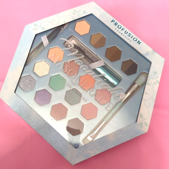 Profusion Cosmetics | Makeup | Profusion Eye And Brow Kit | Poshmark